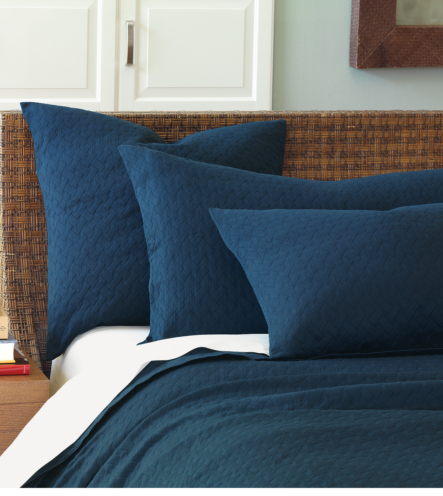 Luxury Bedding by Eastern Accents - BRISEYDA INDIGO COVERLET