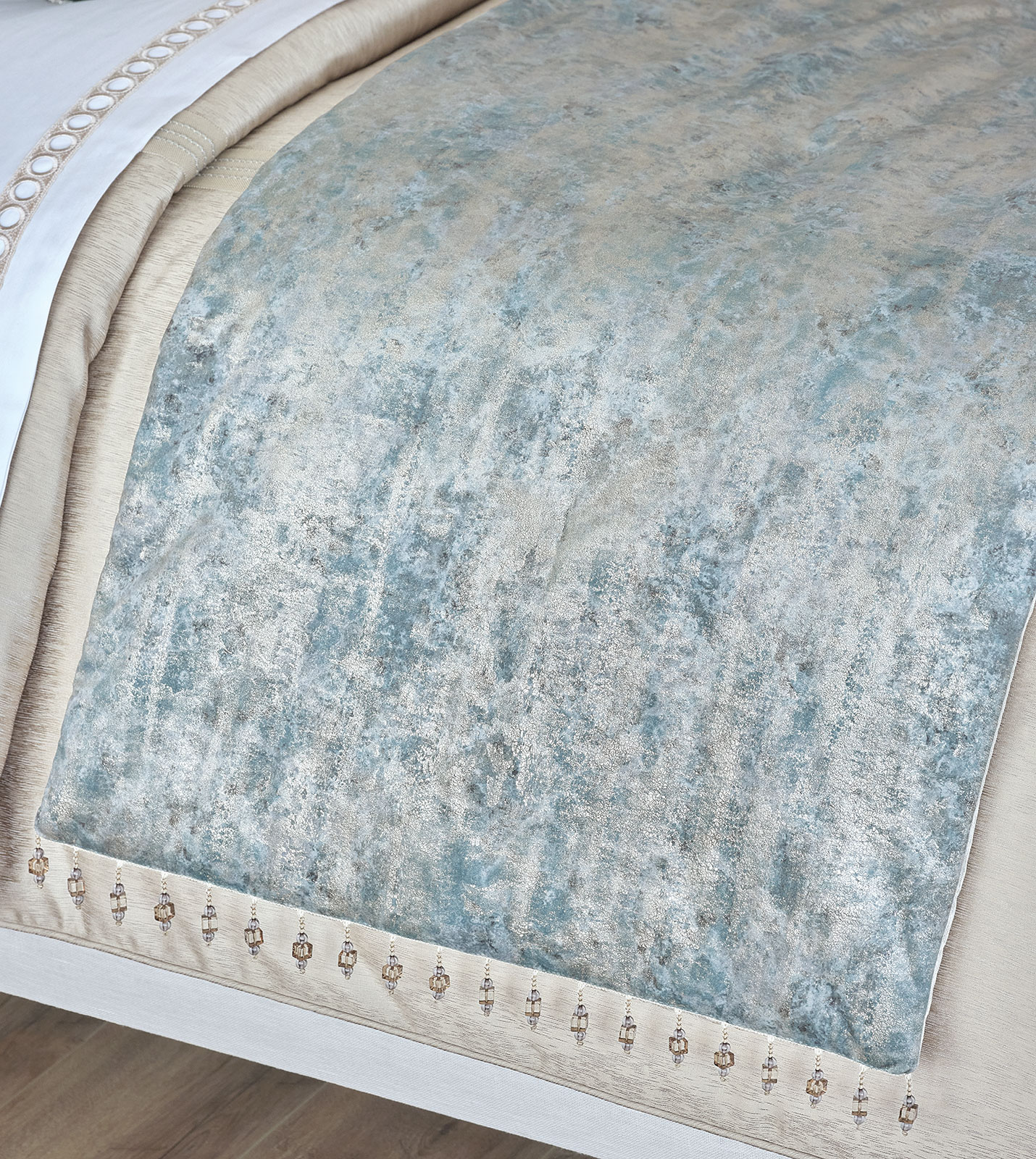 Esmeralda Metallic Bed Scarf | Eastern Accents